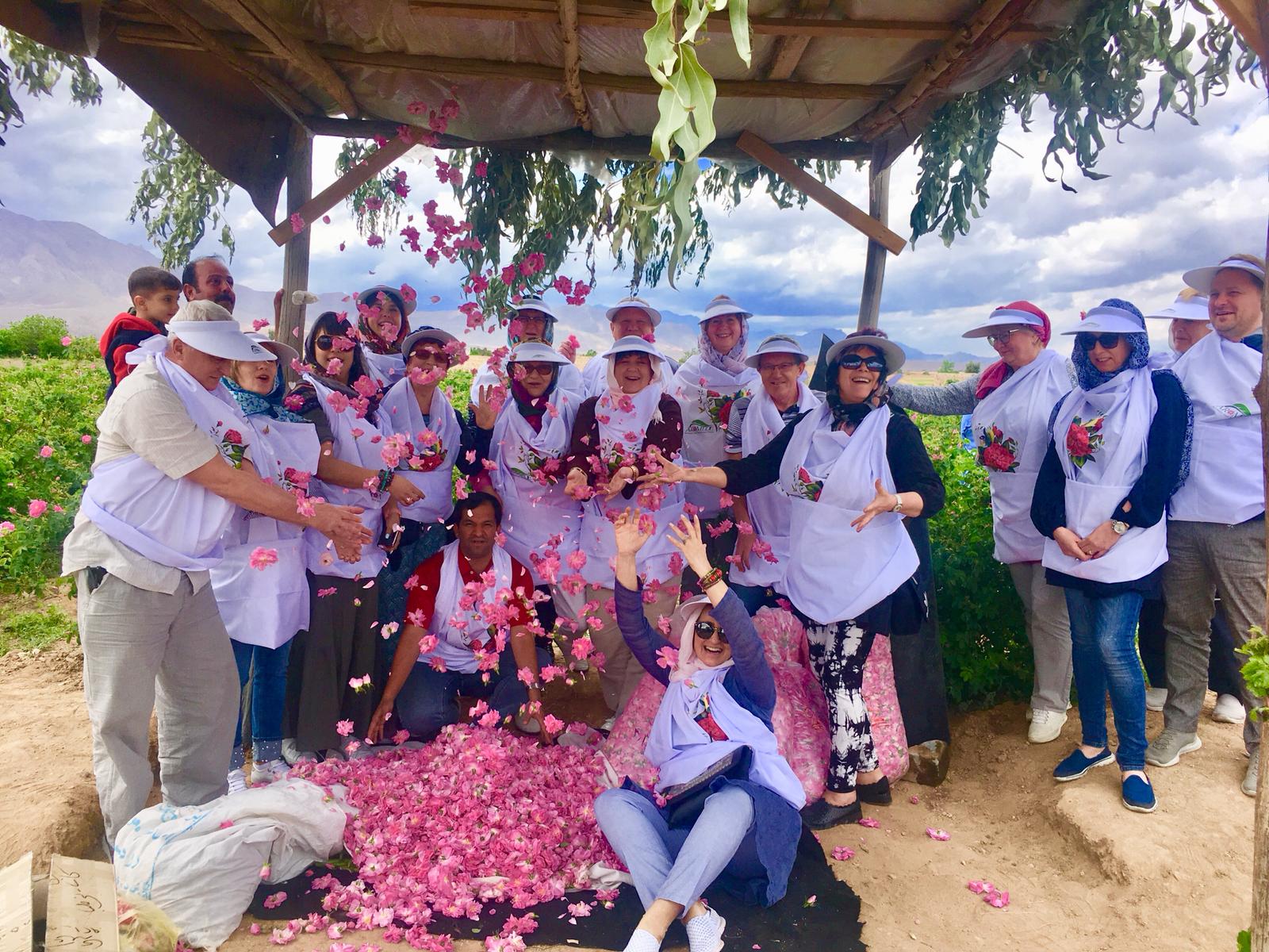 Rose Water Tour - derak travel agency Iran festival tours